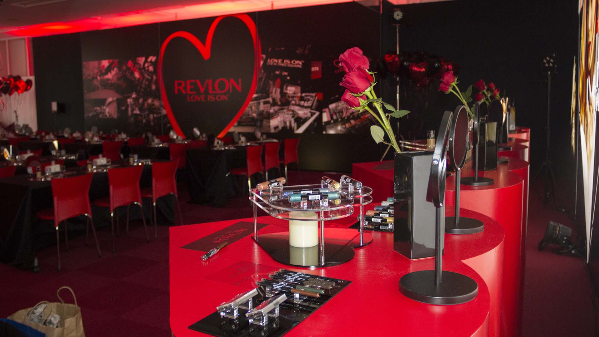 REVLON Love Is On - SivanS Israel